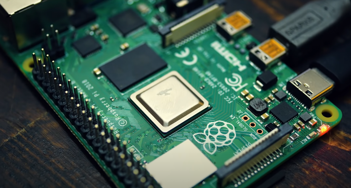 NOOBS vs. Raspbian: The Key Differences - NerdyTechy