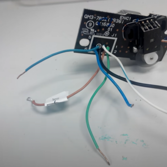 What is Ohmmeter: Basics for Beginners - NerdyTechy