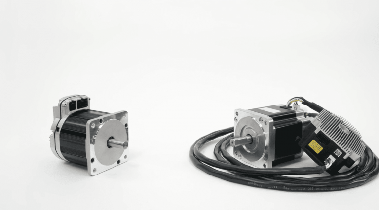 Servo Motors vs. Stepper Motors – What’s the Difference? - NerdyTechy