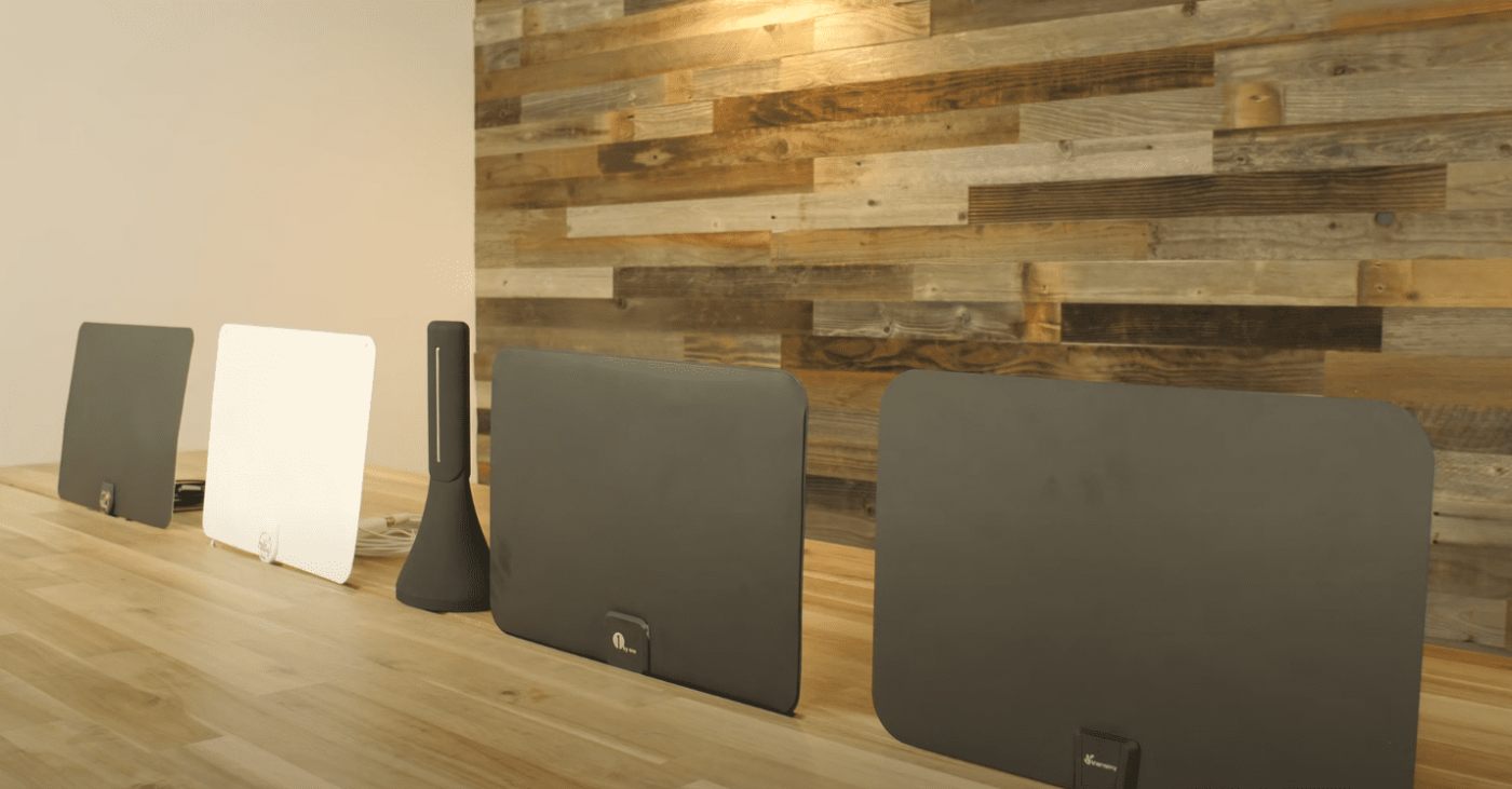 The 5 Best Live Wave TV Antennas in 2023 - NerdyTechy