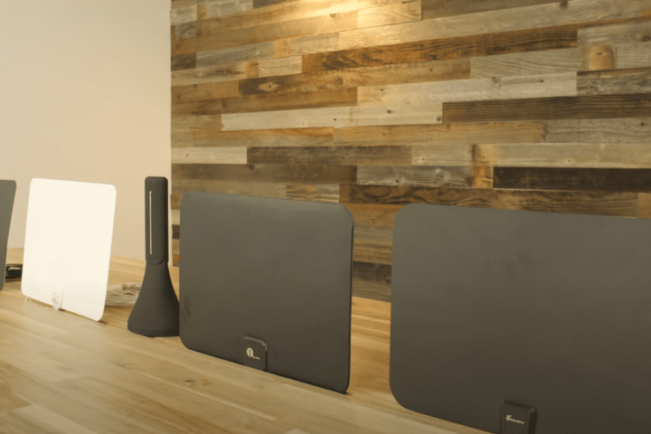 ATMega328P Microcontroller Pinout & Features - NerdyTechy