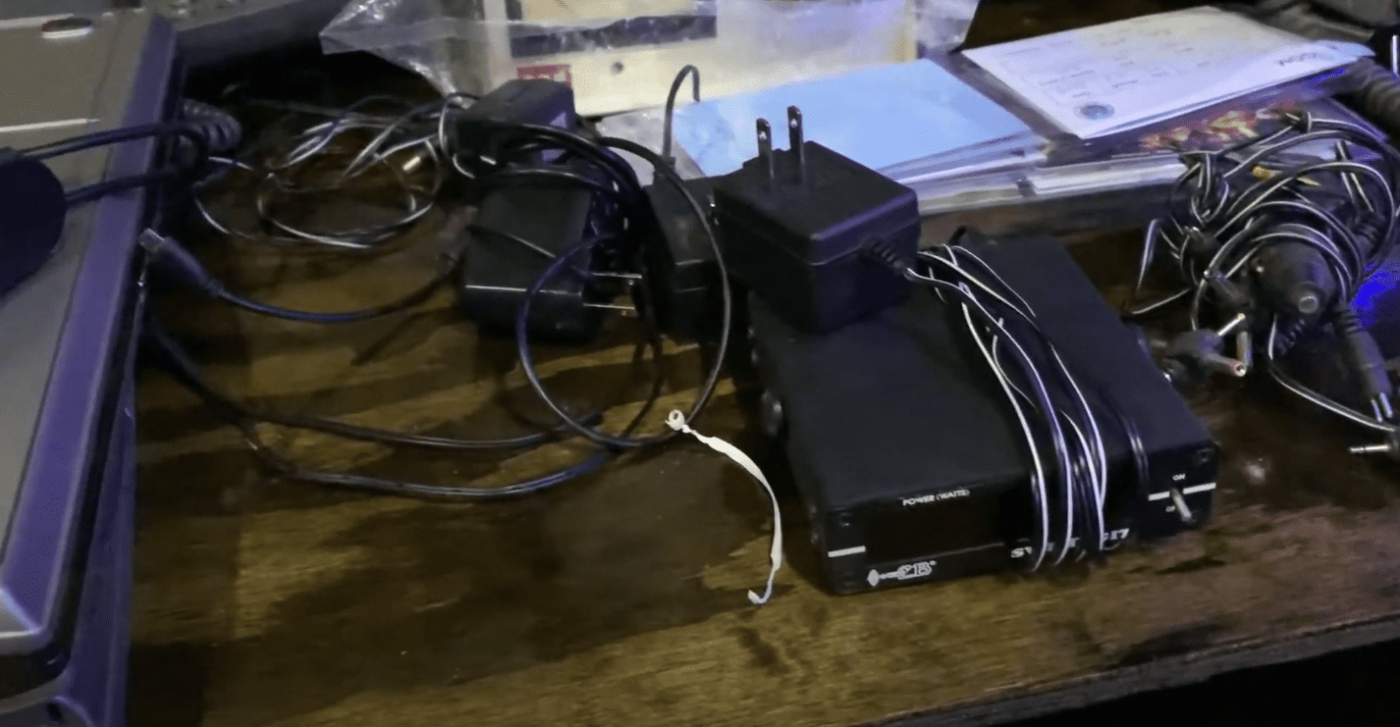 The 8 Best Ham Radio Desk Ideas - NerdyTechy